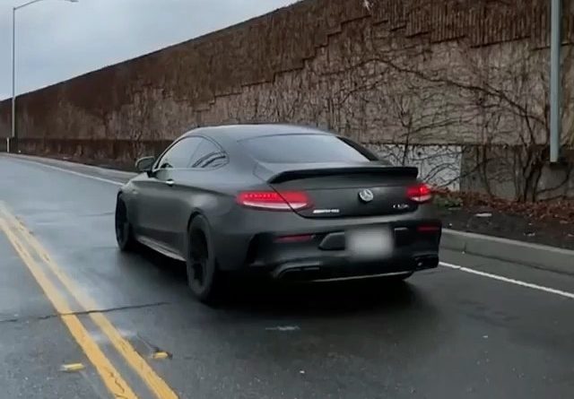 showing what their PURE powered c63 can do! Built by tuned by ...